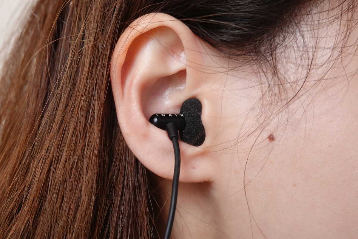 【INAIR M360 レビュー】自分だけに聴こえる世界最小のスピーカー | カジェログ
