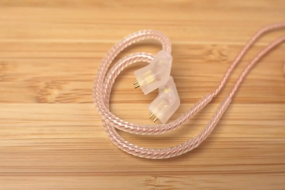 KBEAR Robin レビュー｜5000円台で4BA＋1DDを搭載！鮮かなプレートの中華イヤホン | カジェログ