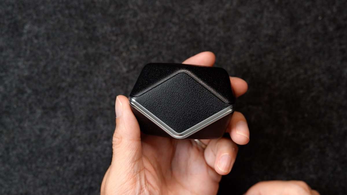 約30万の音を8万で買えるワイヤレスイヤホン!? HIFIMAN Svanar Wireless レビュー | カジェログ