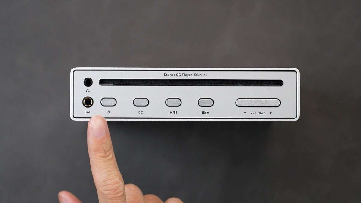 【4.4mm搭載!?】CDをCDのまま高音質で聴ける最新プレイヤー！Shanling EC Mini レビュー | カジェログ