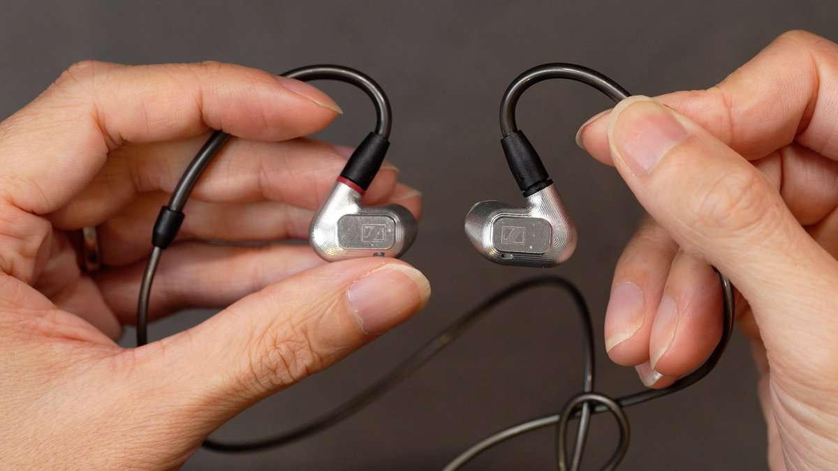 【理想のフォームイヤーピース】 AZLA SednaEarfit Foamaxを使ったらWF-1000XM5のある悩みが解消した件【レビュー ...