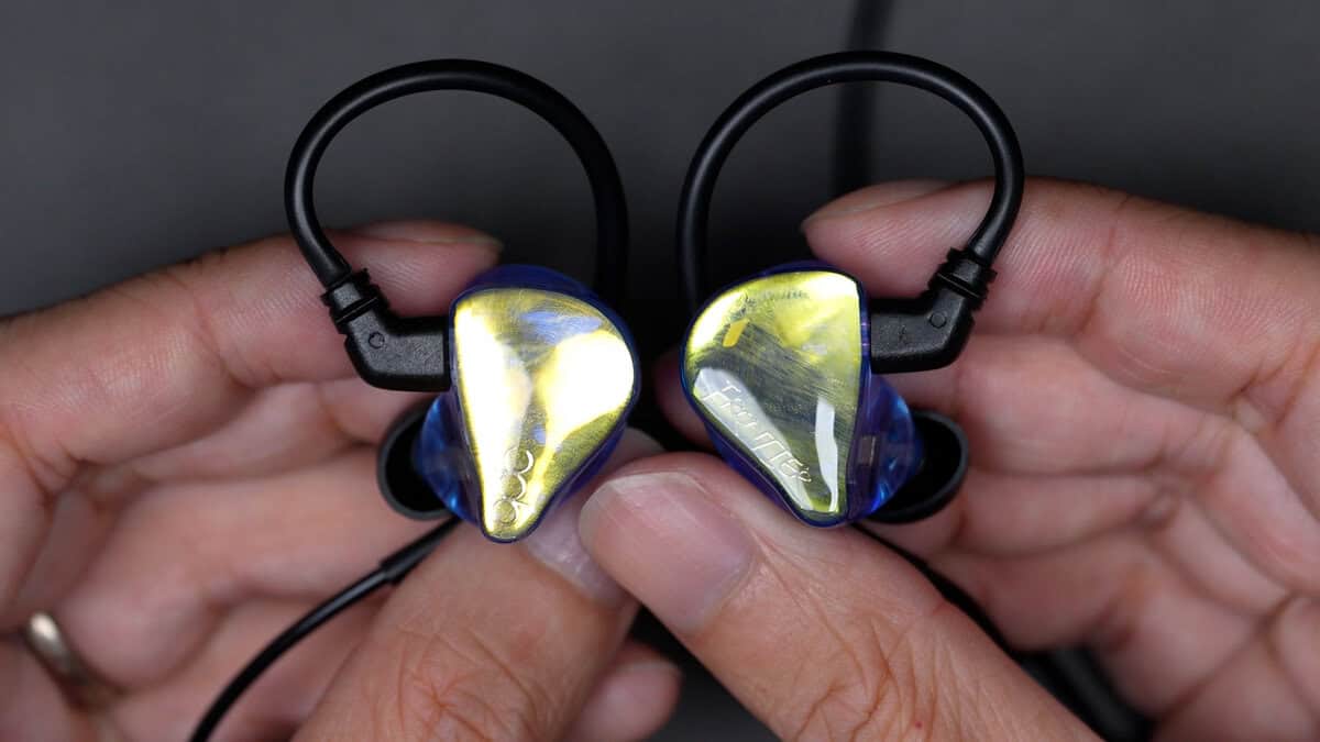 qdc FRONTIER レビュー｜NEPTUNEの再来!? 1万円台のシングルBAを極めし有線イヤホン | カジェログ